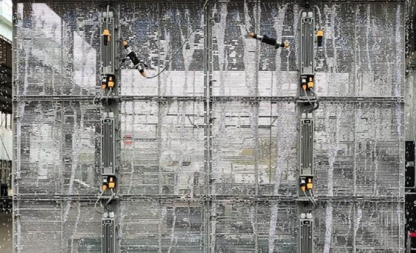 Transparent 3.9mm LED screens for Italian “Paranoia Airlines” touring 2019