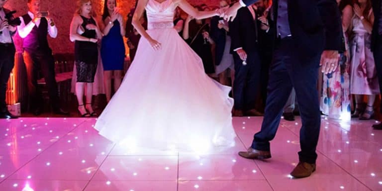 Wedding LED Display, 7 Reasons to Illuminate Your Ceremony
